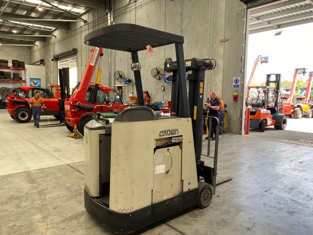 Crown RC3020-40 - Queensland Forklifts