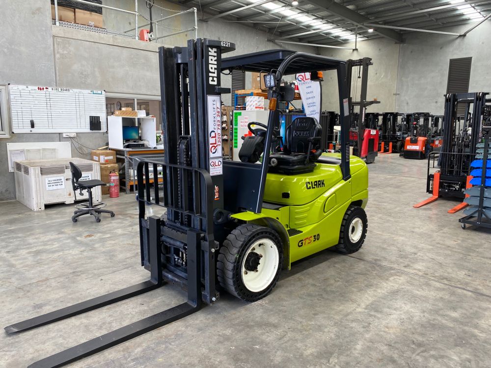 Clark GTS30 - Queensland Forklifts
