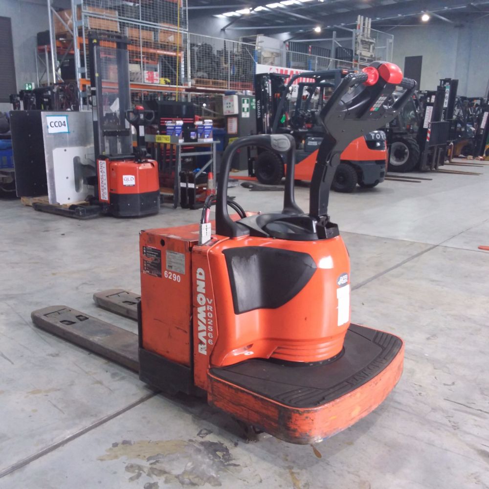Raymond 8400 - Queensland Forklifts