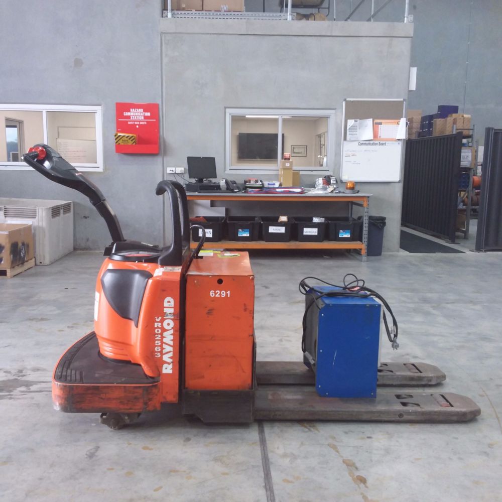 Raymond 8400 - Queensland Forklifts