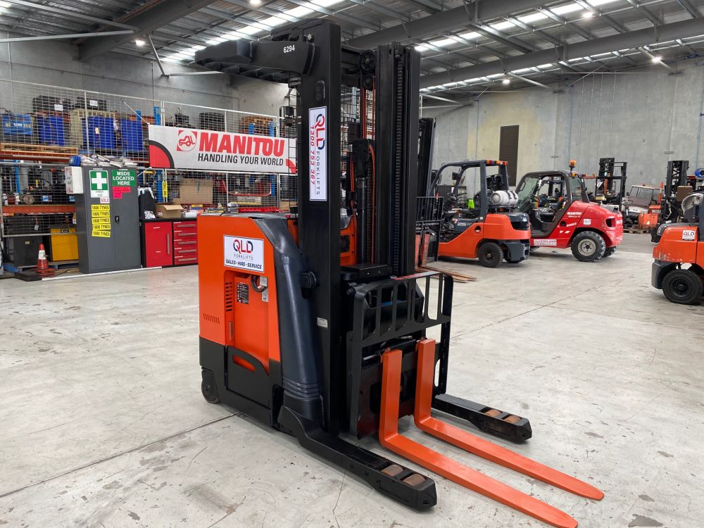 Raymond DR32TT - Queensland Forklifts
