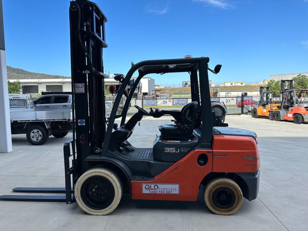 Toyota 32-8FGJ35 - Queensland Forklifts