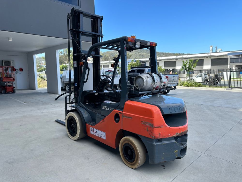 Toyota 32-8FGJ35 - Queensland Forklifts