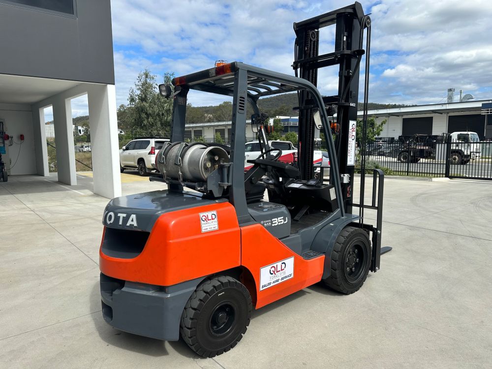 Toyota 32-8FGJ35 - Queensland Forklifts